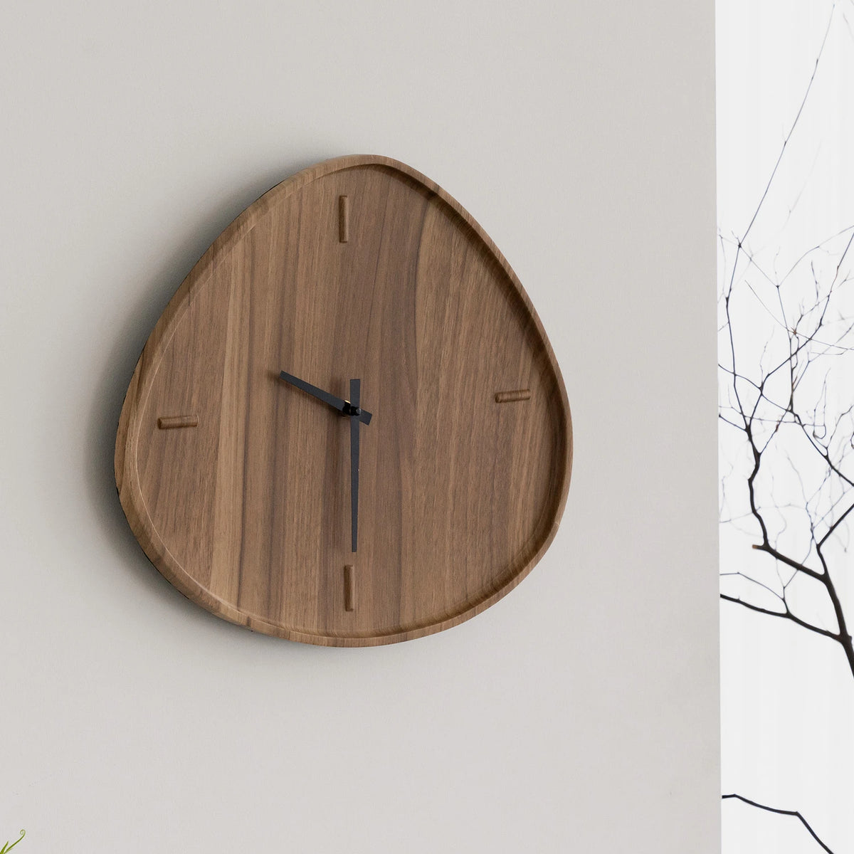 Irregular Shape Wall Clock – PJ Collection